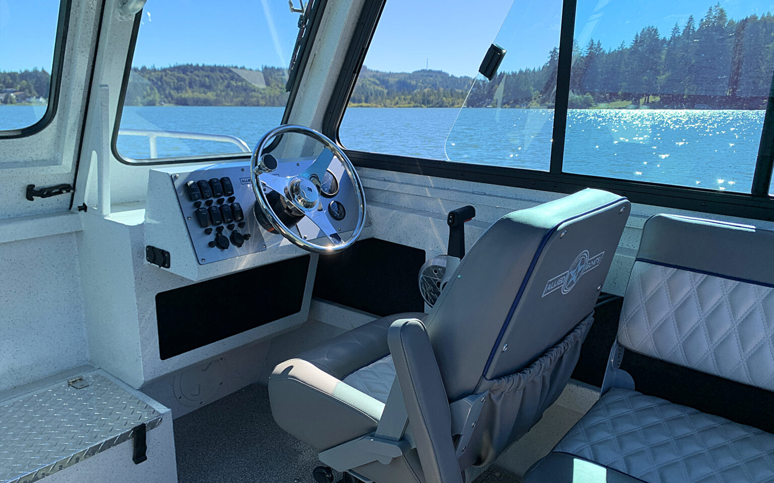 MUSTANG SERIES – ALLIED BOATS